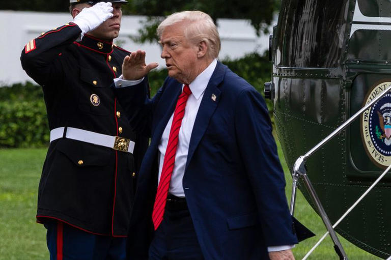 Donald Trump calls doctor for 'medical episode' during live speech