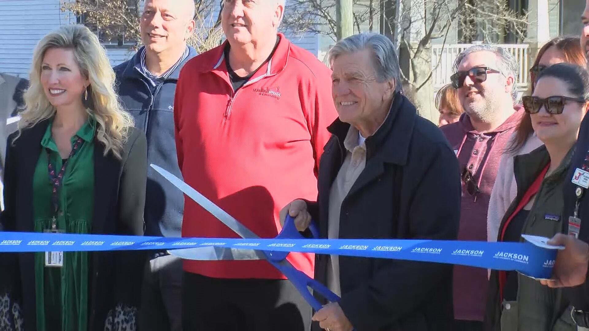 Ribbon cutting ceremony celebrates finished sidewalk project in Jackson