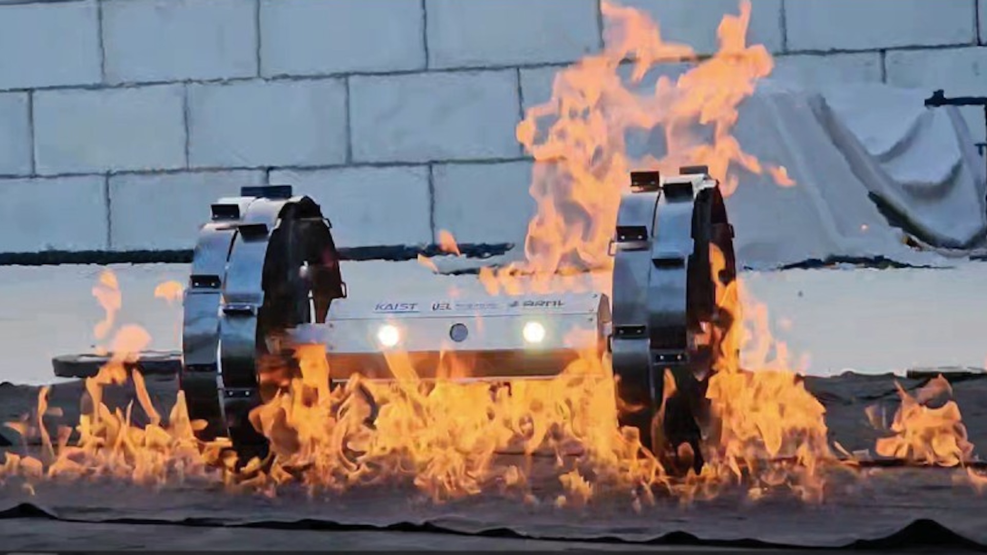 Airless wheel that drives through fire could enable two-wheeled lunar ...