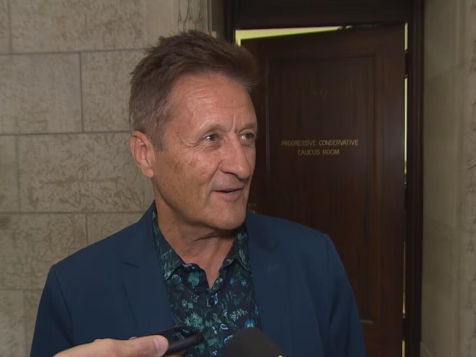 Le député progressiste-conservateur Ron Schuler ne se représentera pas ...