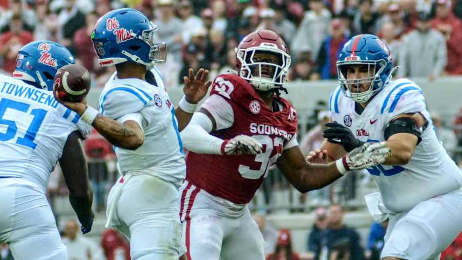 Brent Venables: R Mason Thomas remained engaged, ready for return vs ...