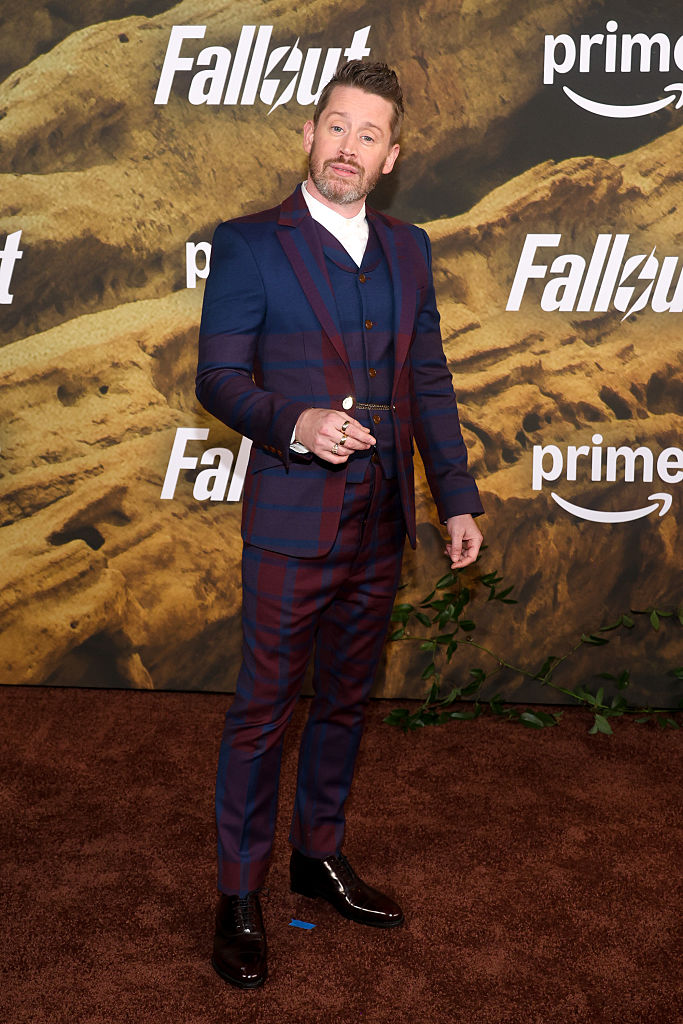 Macaulay Culkin, Walton Goggins und Justin Theroux amüsieren sich bei ...