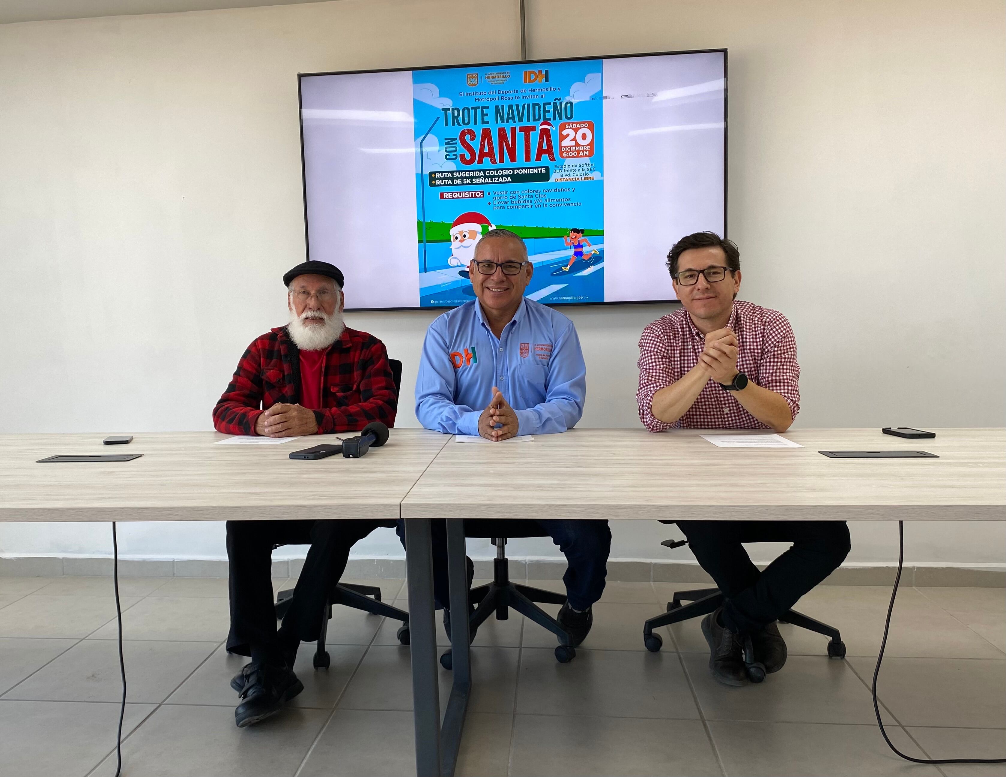 Invitan al trote navideño con Santa este sábado
