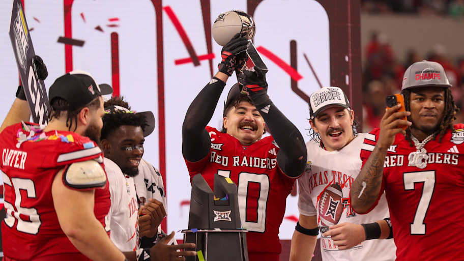 Texas Tech linebacker honored as Jason Witten Collegiate Man of the ...