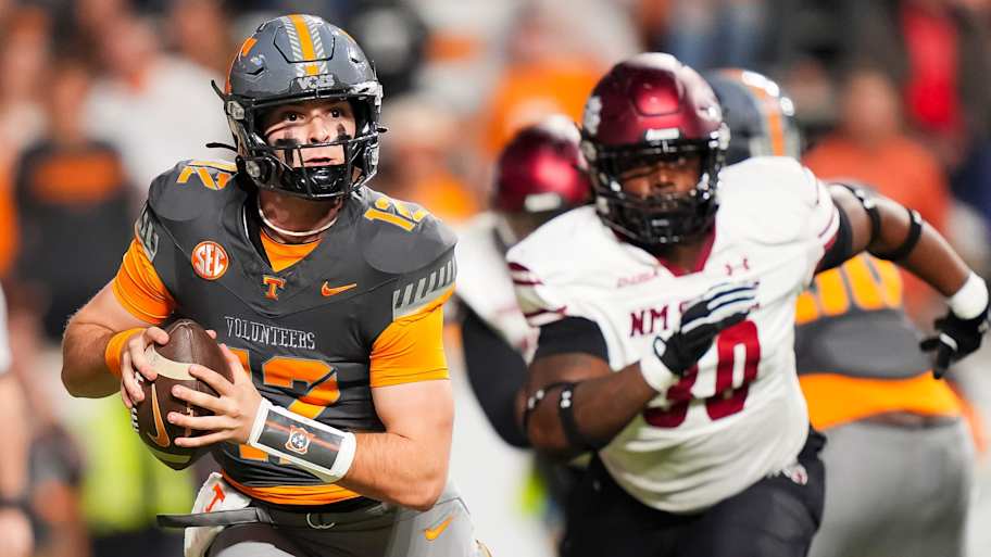 Tennessee Vols QB will transfer and Josh Heupel probably saw this coming