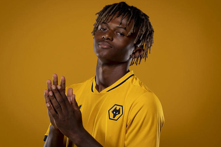 Soccer player Ethan McLeod, 21, dies in car crash while driving home ...