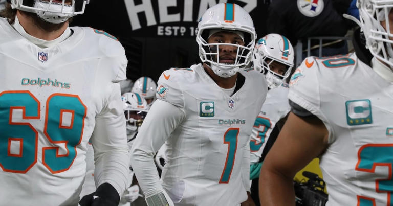 Report: Miami Dolphins benching Tua Tagovailoa, set to start rookie ...