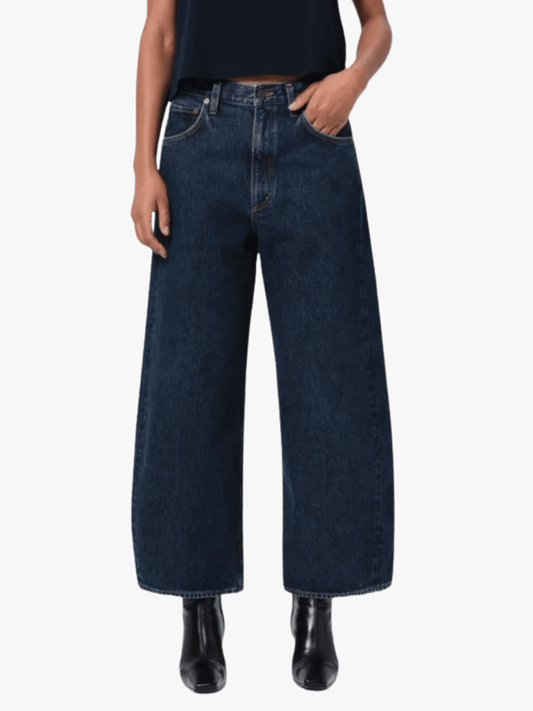 12 best jeans for midsize women, according to stylists