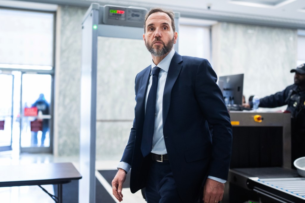 Trump's former lawyer defends Jack Smith — "Should be celebrated"