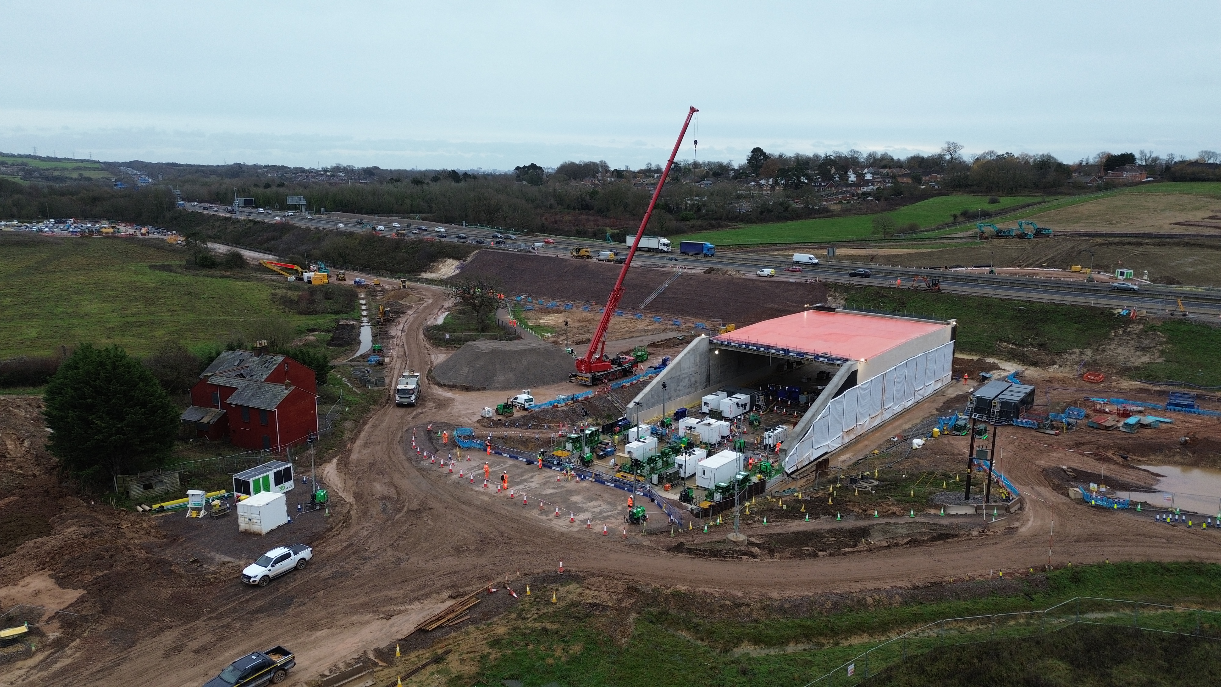 Crucial tests carried out on innovative M27 box slide project after of ...