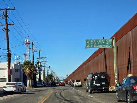 Poco tiempo de espera en garitas de Mexicali