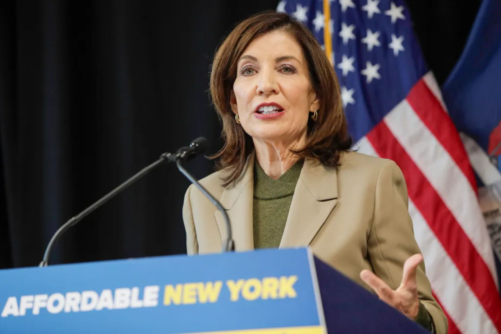 Hochul will sign controversial bill to legalize doctor-assisted suicide ...