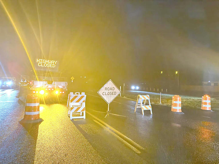 Numerous Oregon mountain highways closed by powerful windstorm