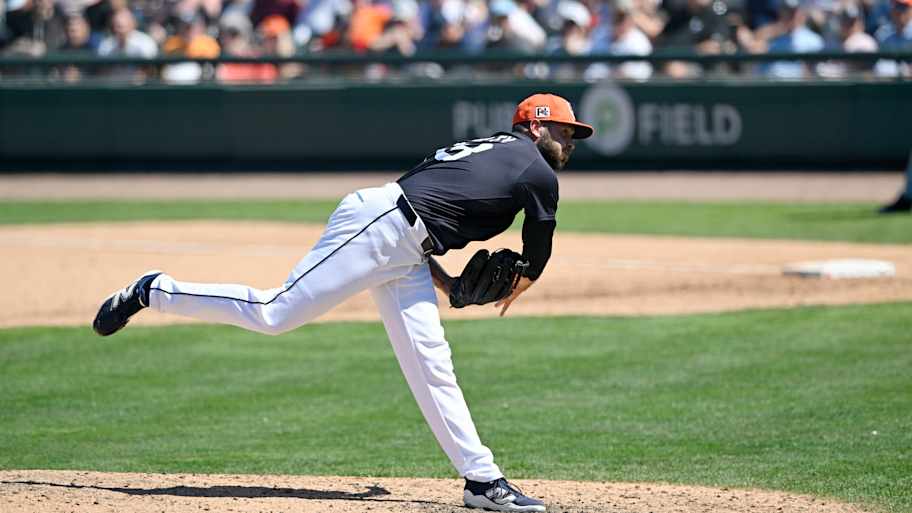 SF Giants bolster bullpen depth, add former Tigers reliever on a major ...