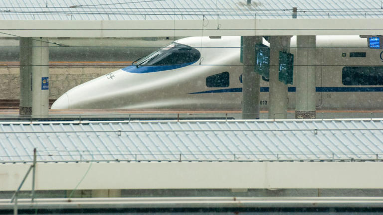 Inside China’s 600 mph floating train that outruns a Boeing 737