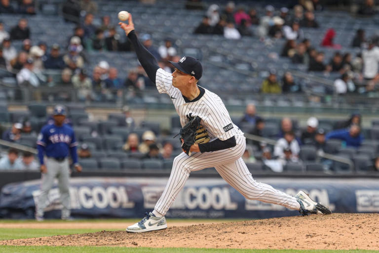 Mets 'steal' Yankees reliever on two-year, $22 million contract