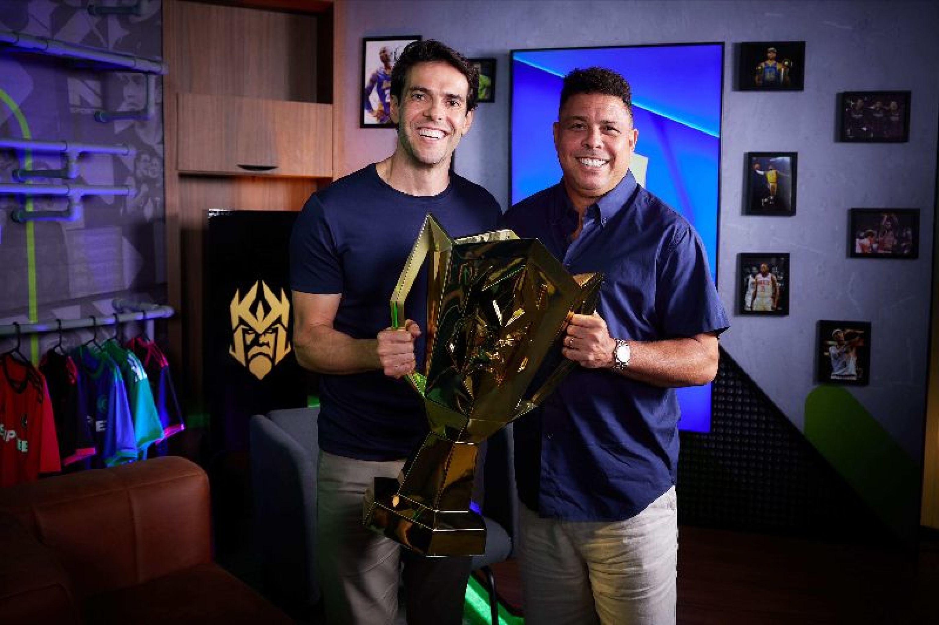 Piqué, Ronaldo e Kaká presentano la Kings World Cup Nations 2026 in Brasile