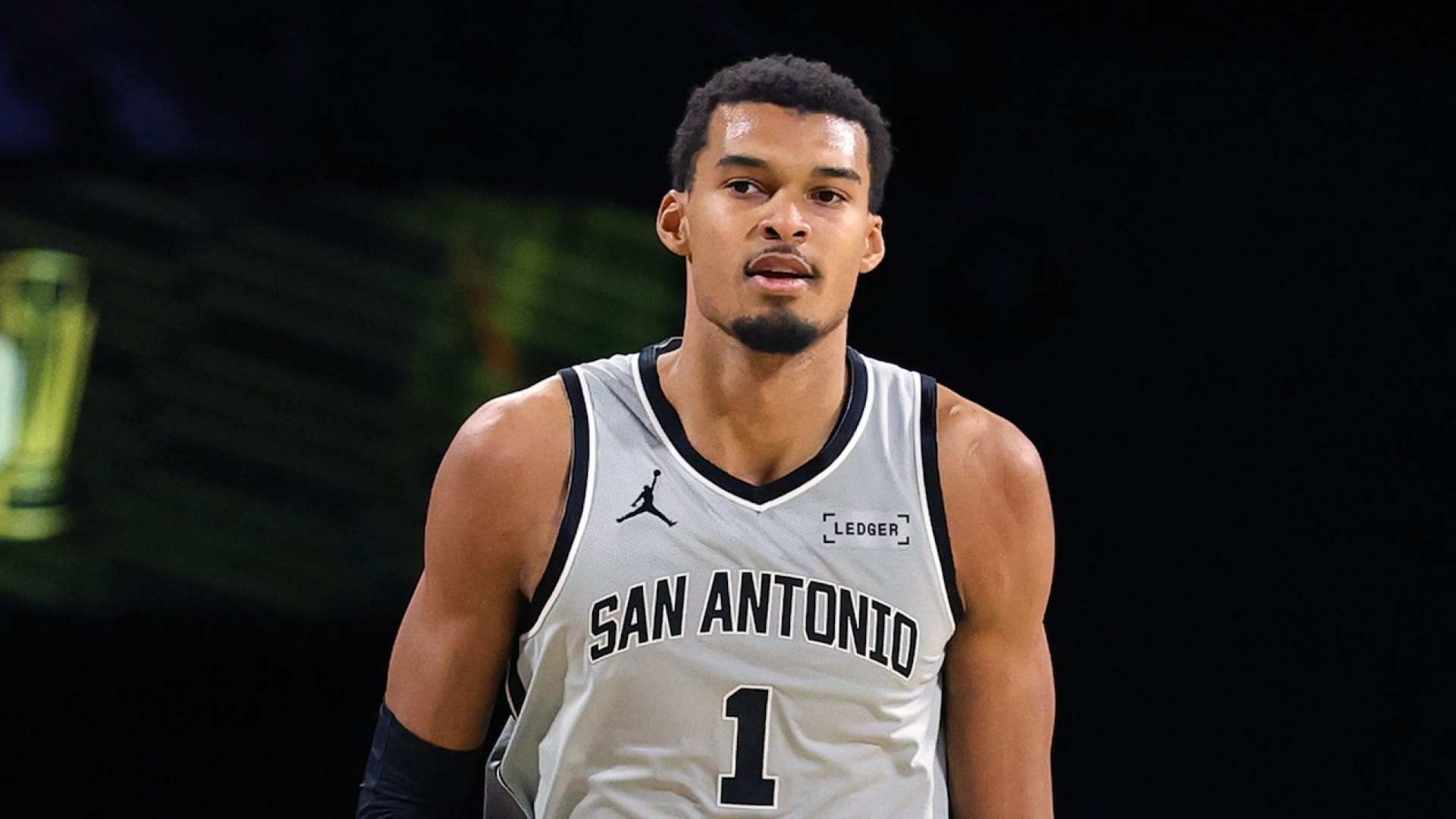 Victor Wembanyama tears up in press conference after family member dies