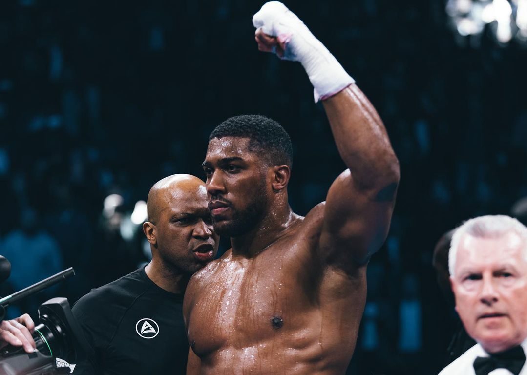 Vídeo: Enquanto Anthony Joshua manda recado, a reação de Jake Paul no ...