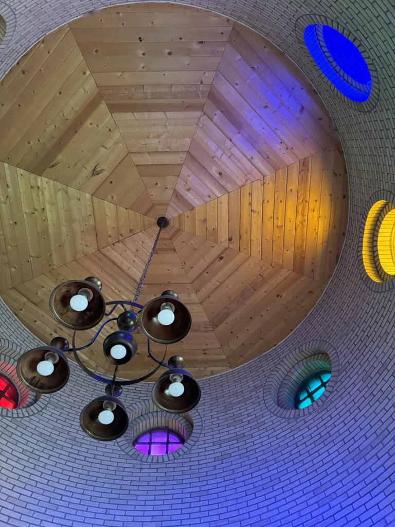 Palantir CEO Alex Karp has spent a record $120M for a 3,700-acre ...