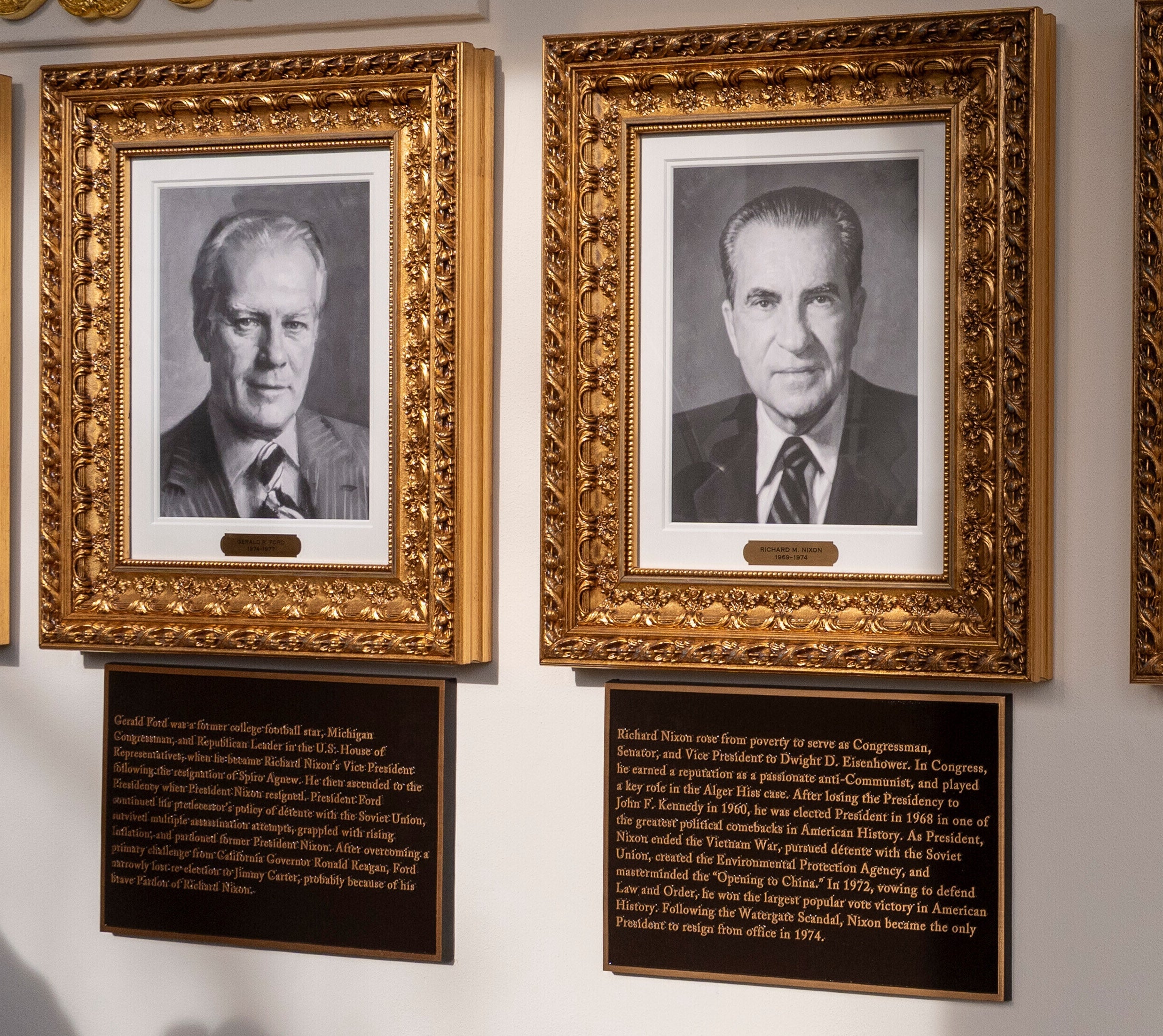 White House adds insulting plaques below Biden and Obama portraits