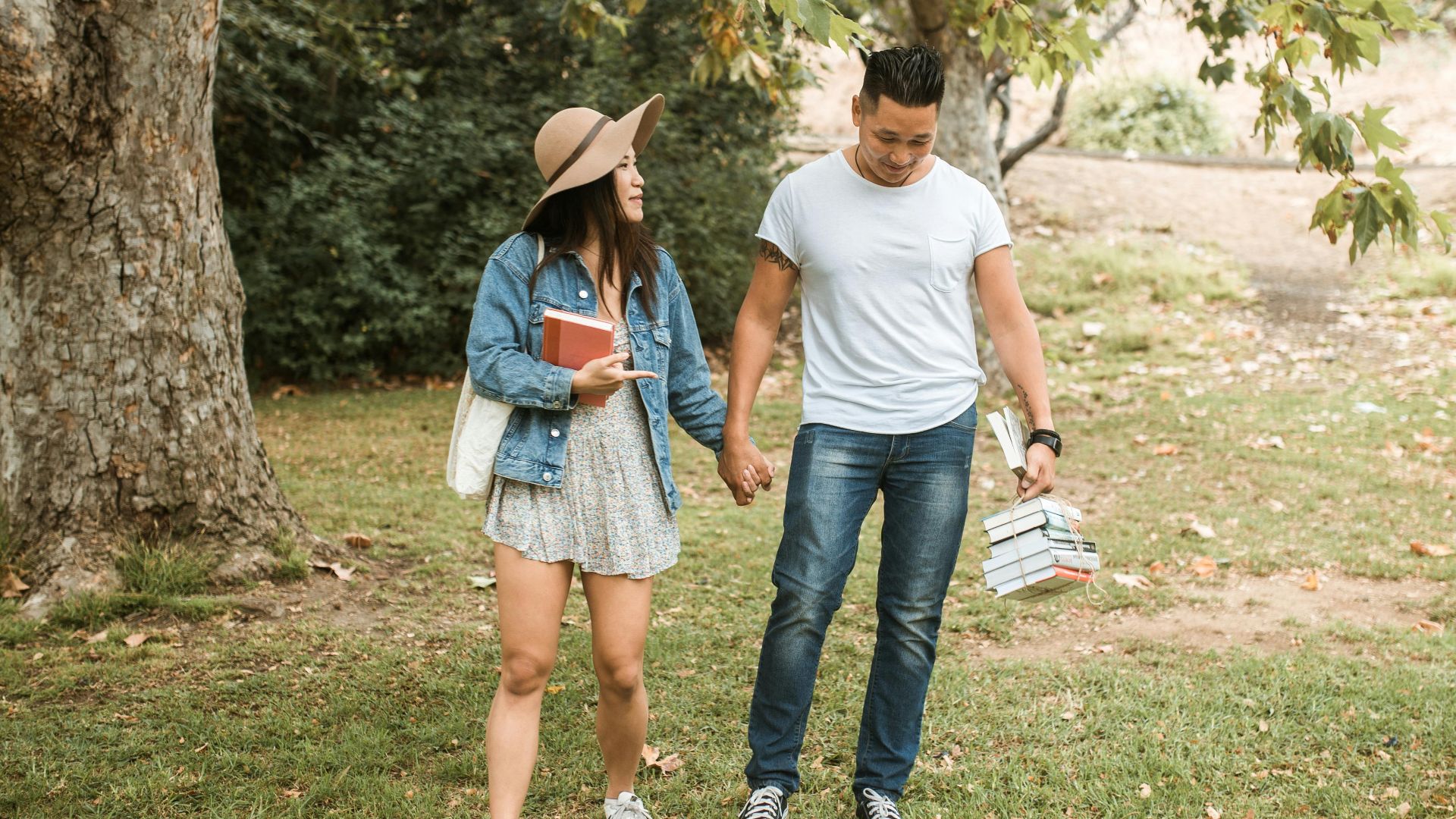 Is your partner too clingy? Here's why personal space is so important ...