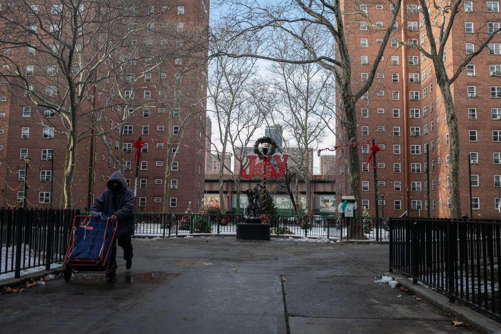 Drug gang besieged East Harlem NYCHA building, federal prosecutors charge