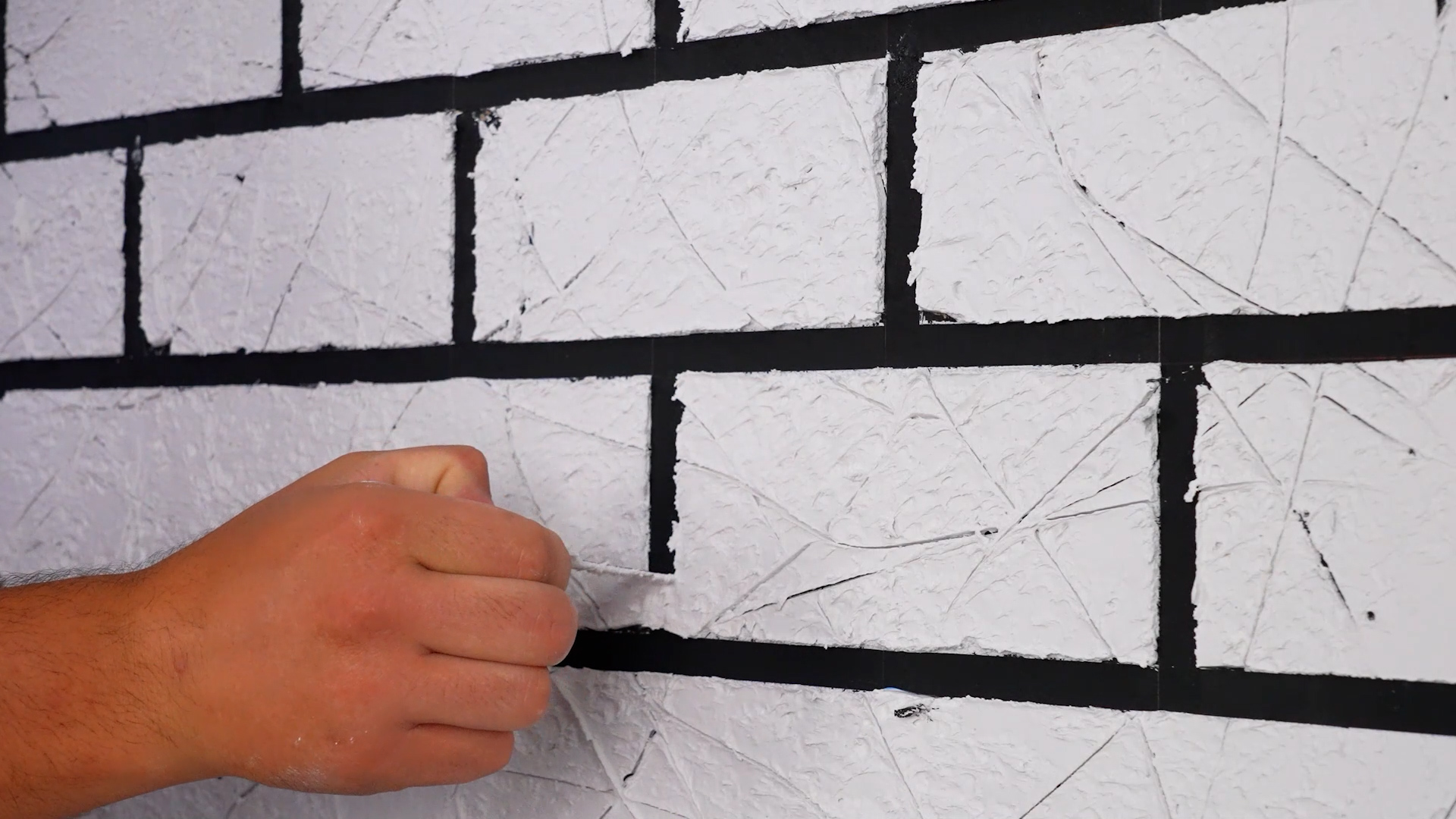 Mastering wall decor using easy methods
