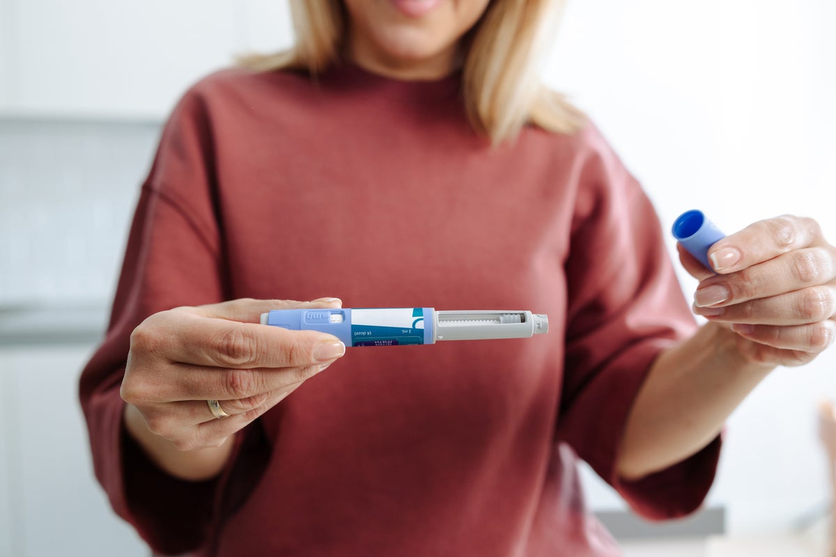 Illegal vitamins sold online 'putting people's health at risk'