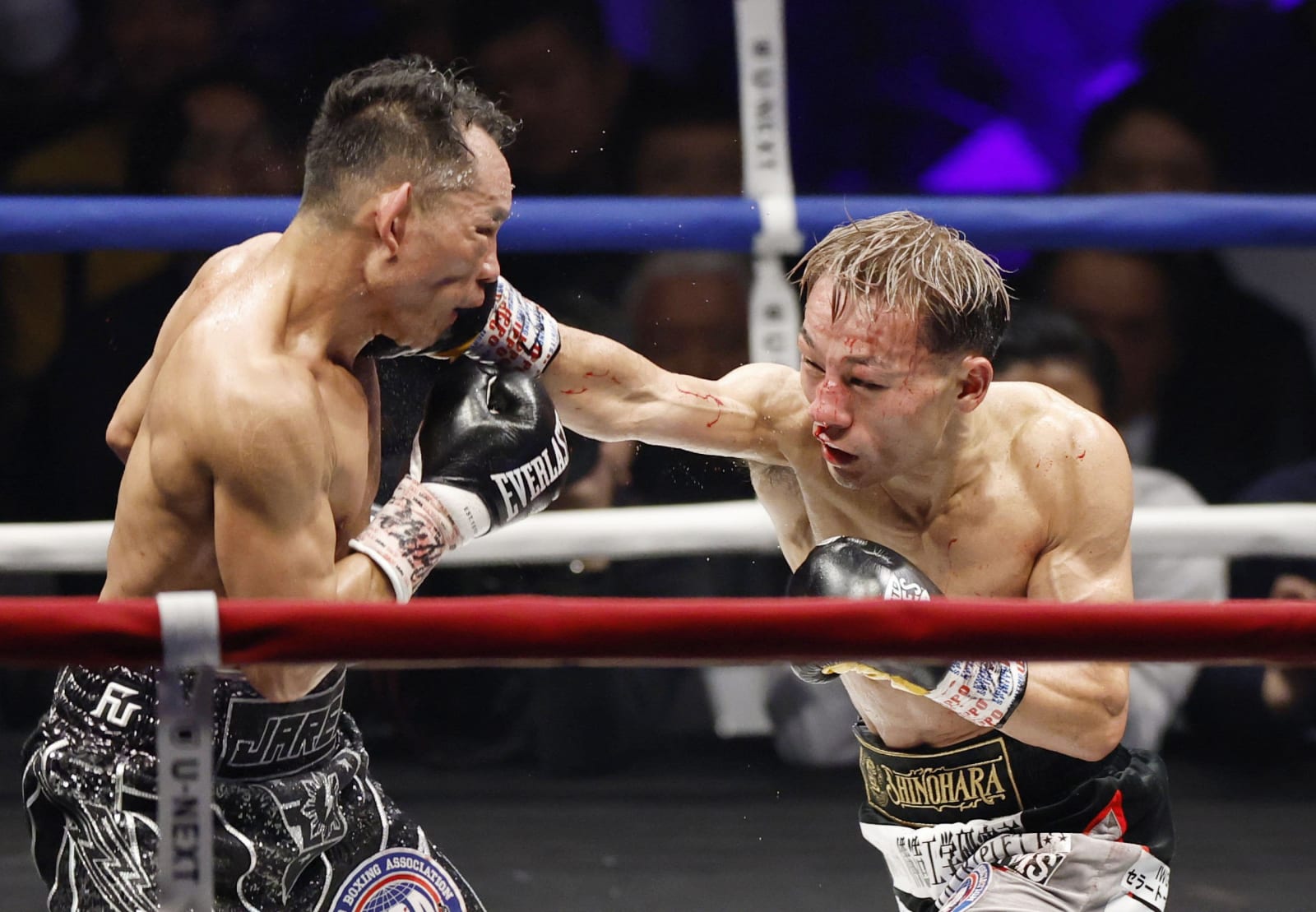 Boxing: Tsutsumi edges Donaire in split decision for WBA bantam belt