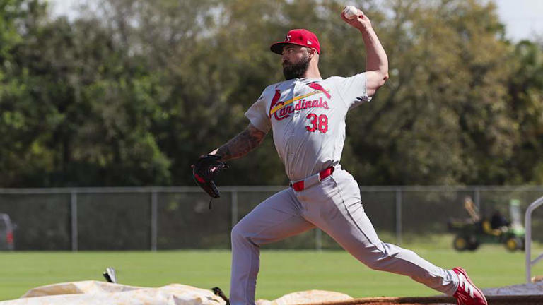 Brewers sign lefty starter after electing to leave Cardinals