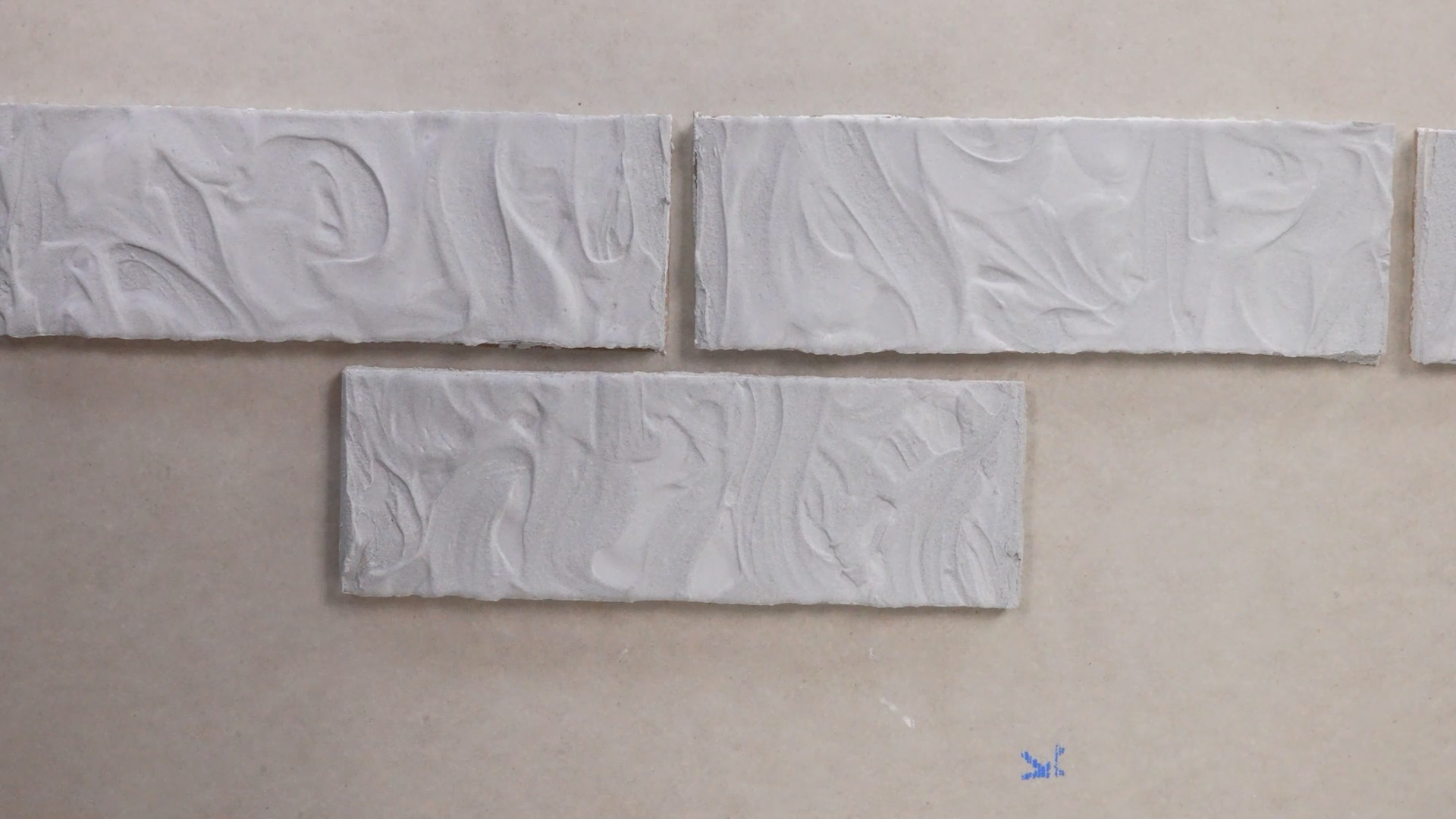 Mastering chic wall decorations with easy steps