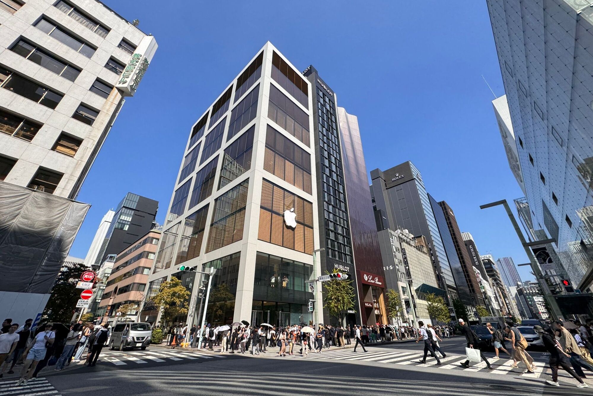 Apple makes changes to iOS software in face of stricter Japanese rules