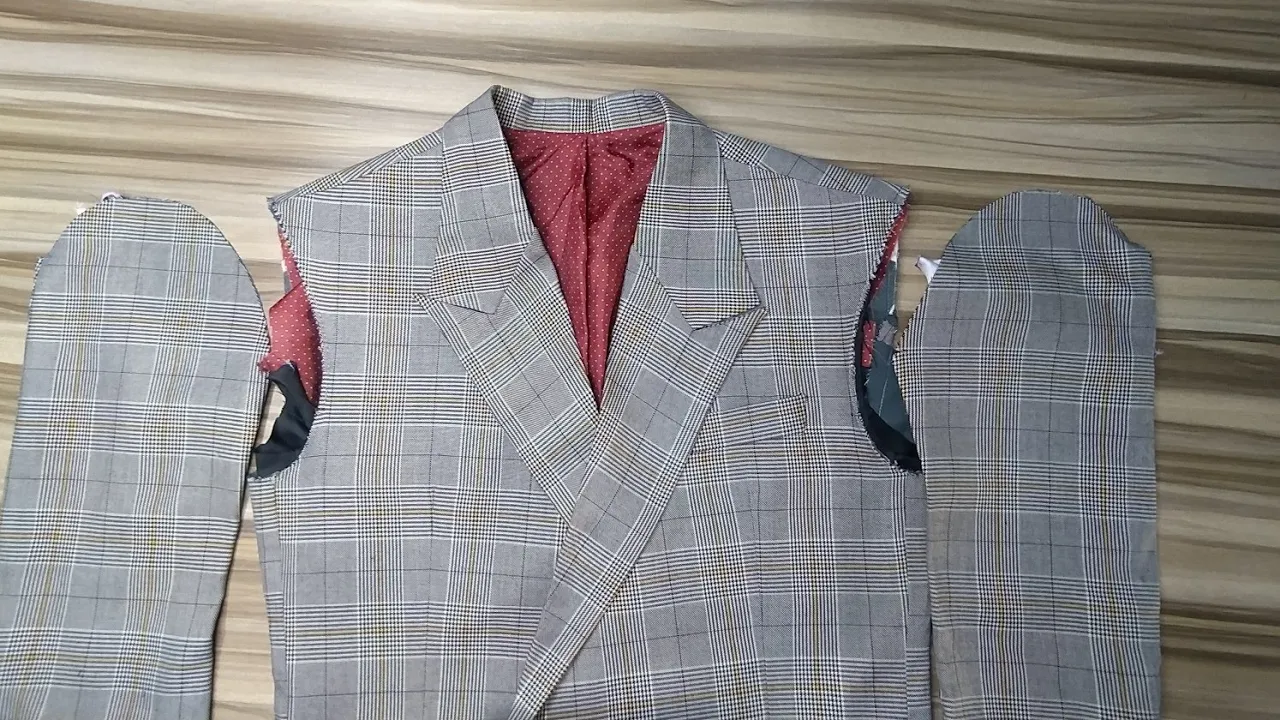 How to attach a suit sleeve to the bodice | Clear step-by-step sewing ...