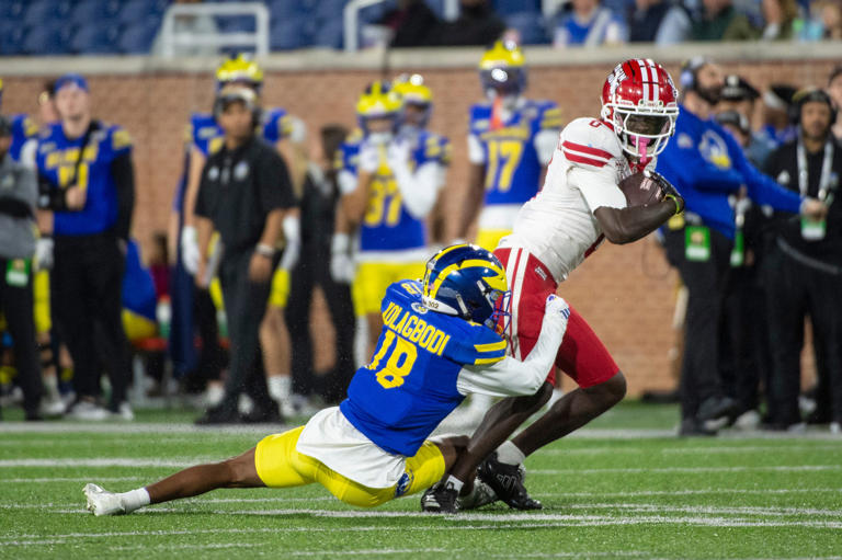 Delaware beats Louisiana in 68 Ventures Bowl to close debut FBS season