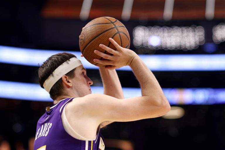 Lakers make critical decision on Austin Reaves vs. Rockets