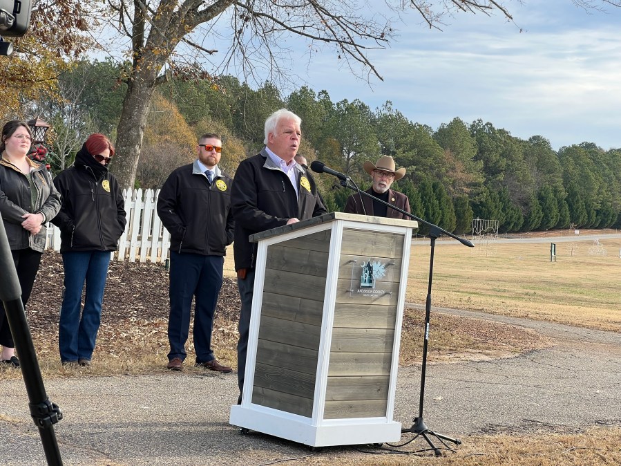 Ceremony honors 19 unclaimed deceased in Anderson County