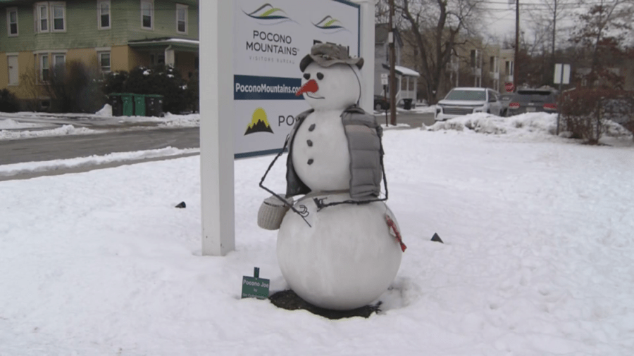 Police investigating vandalism of Stroudsburg snowmen