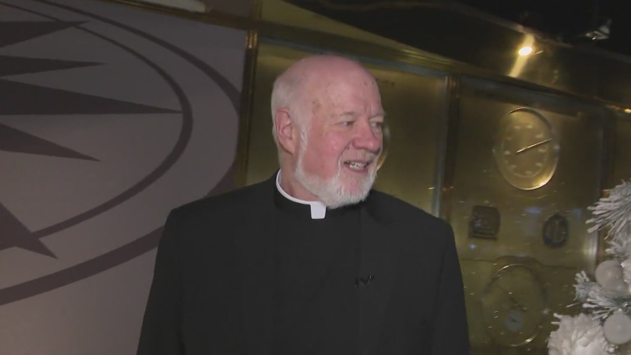 Bronx native, Catholic priest helps families fight hunger