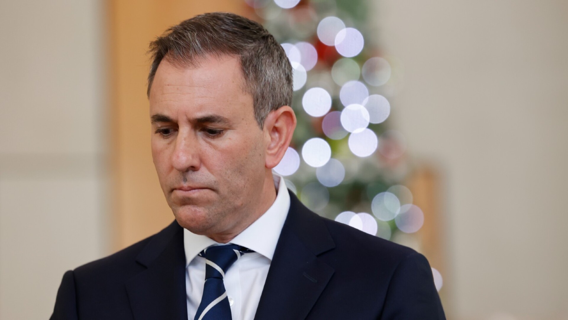 MYEFO reveals federal budget now expected to remain in deficit for up ...