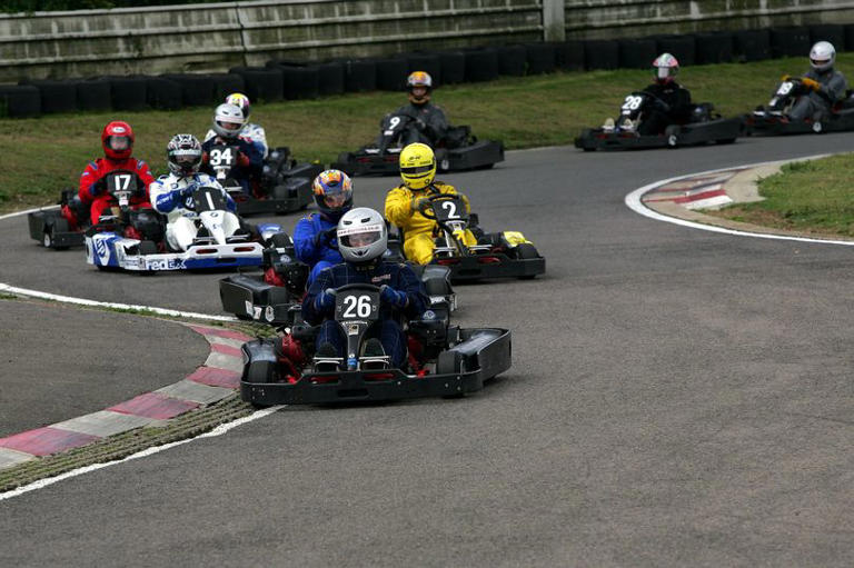 F1 star joins go-karting race in disguise but doesn’t win after ...