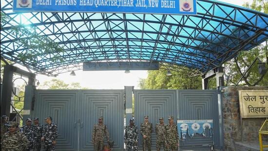 Tihar Jail’s prison welfare officer caught with illegal substances ...
