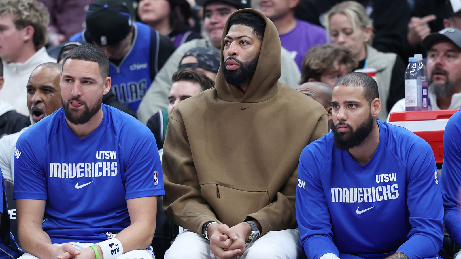 Anthony Davis’ injury status in question for Mavericks-Pistons clash