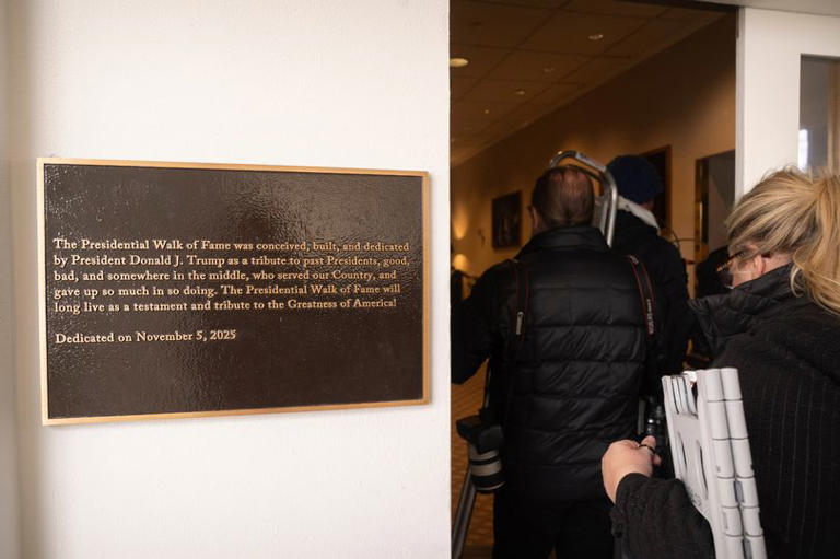 Trump makes bizarre claim about Ronald Reagan in updated Presidential ...