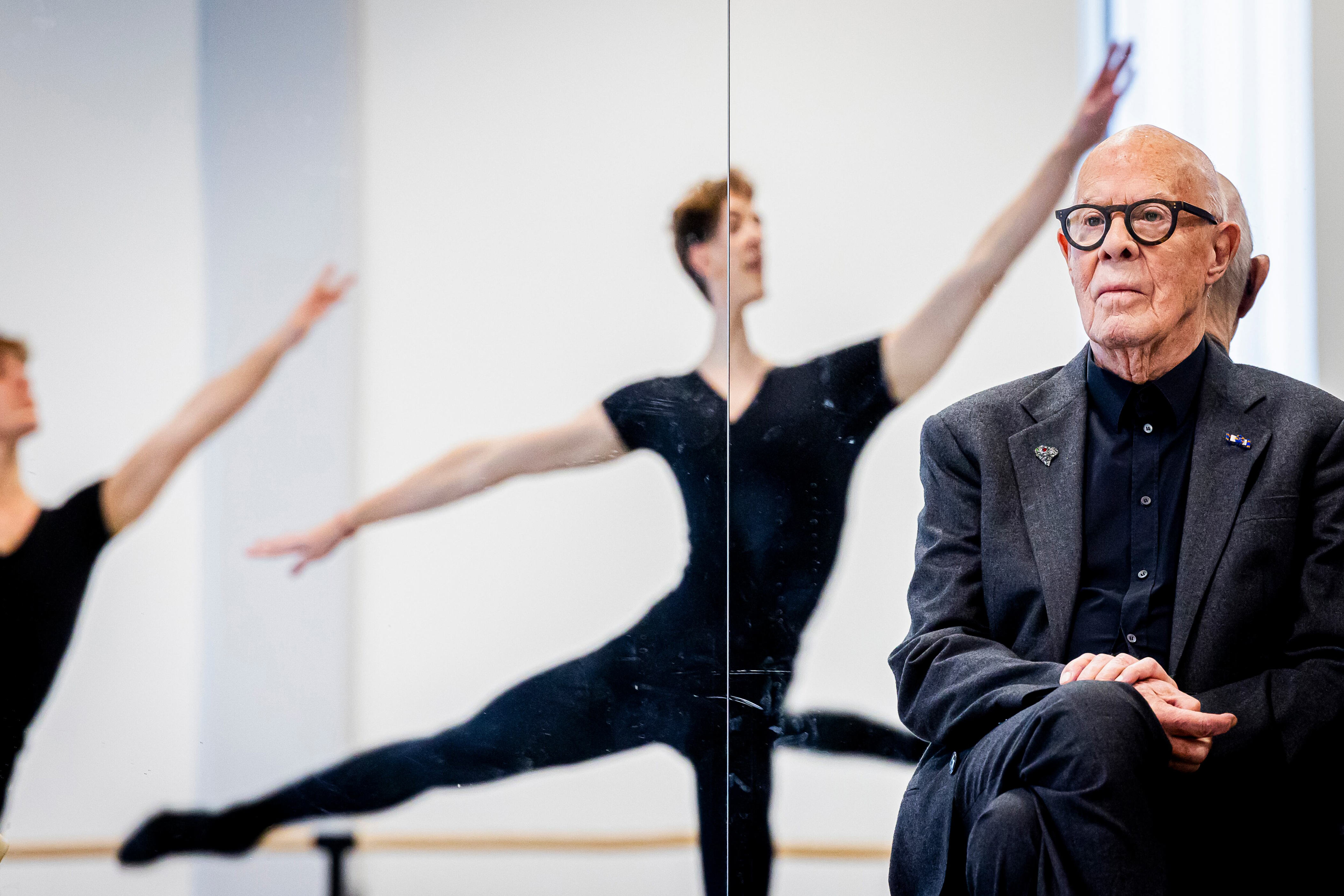 Muere Hans van Manen, coreógrafo y maestro de la danza contemporánea, a ...
