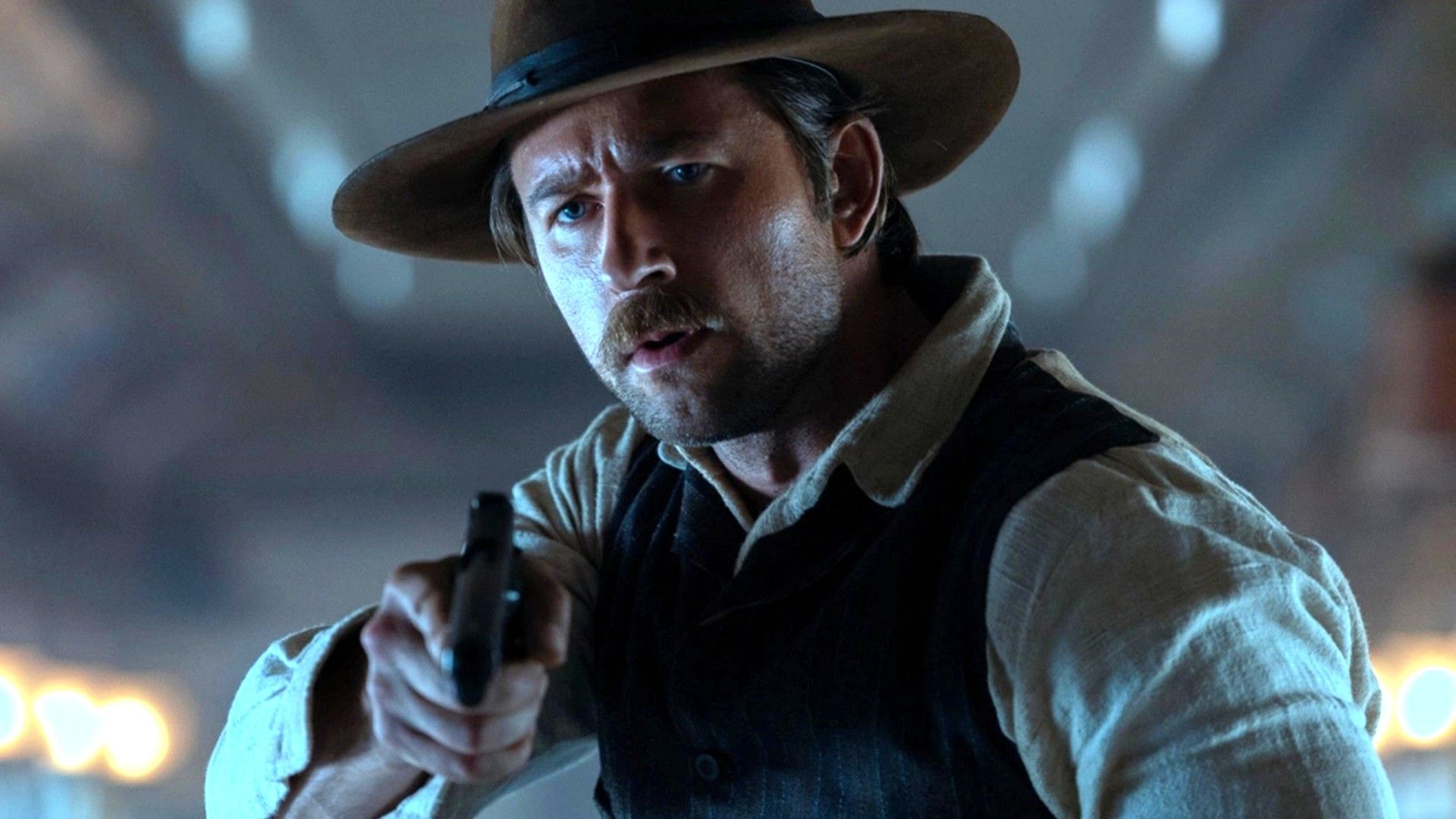 'Yellowstone's Brandon Sklenar takes the lead in new western thriller ...