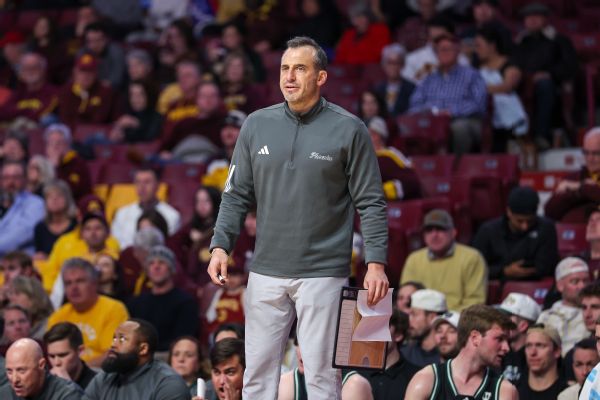 Green Bay's Gottlieb gets extension after improved 2nd season
