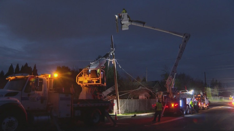 Utility crews work to restore power across Clark County