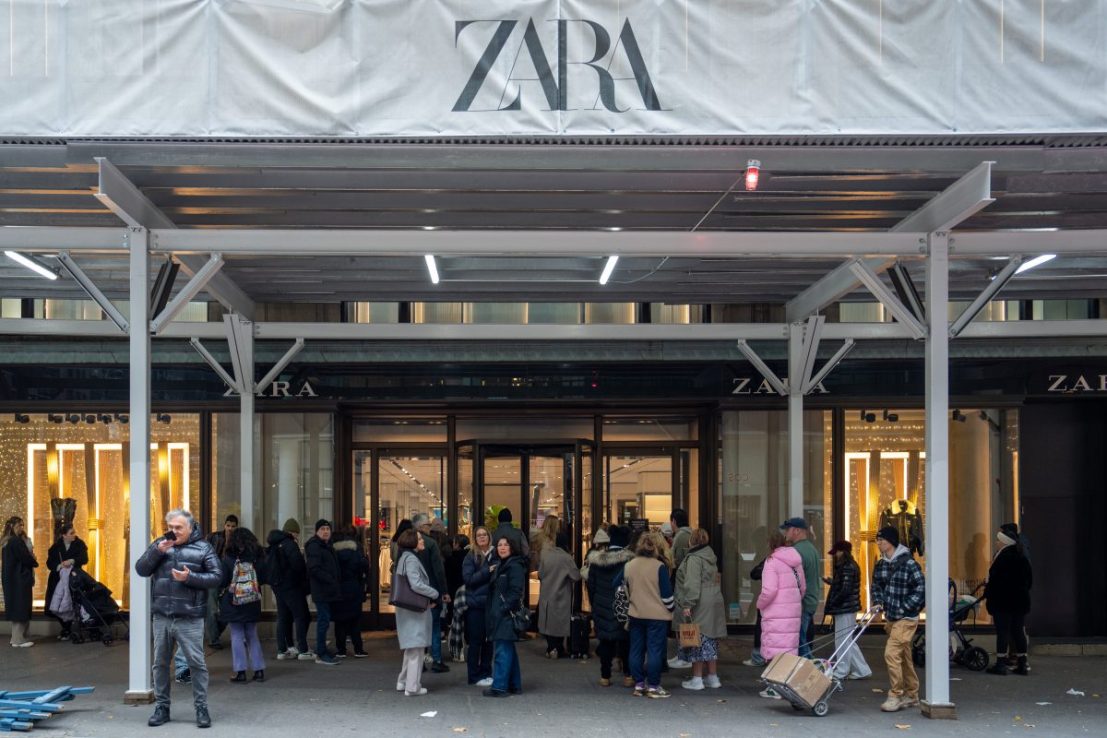 Zara turns to AI-edited models amid shop closures