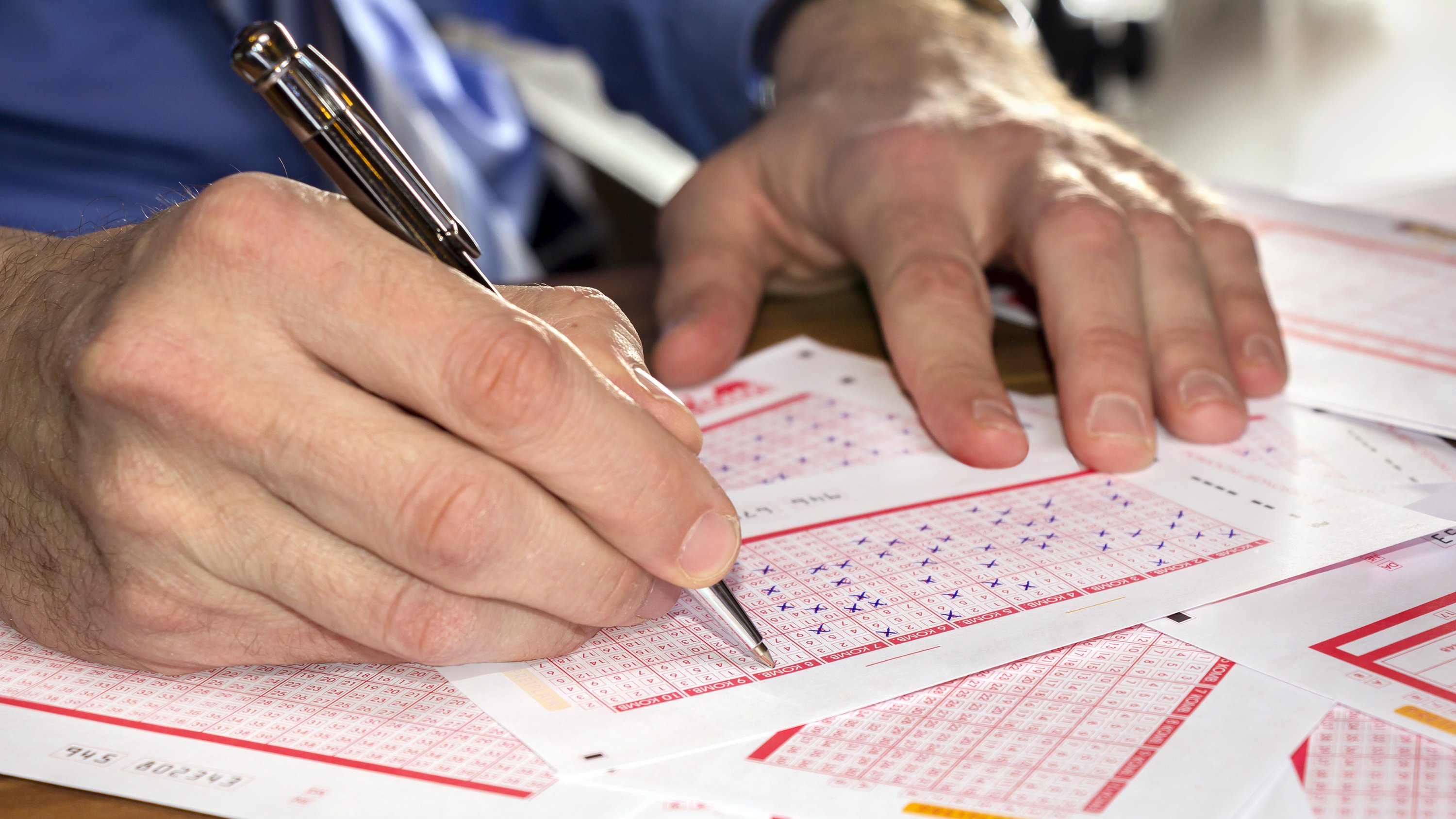 Wygrał 178 mln euro w loterii. "Jesteśmy bogaci"